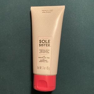 Perfectly Posh | Bath & Body | Perfectly Posh Charcoal Foot Mask Sole ...